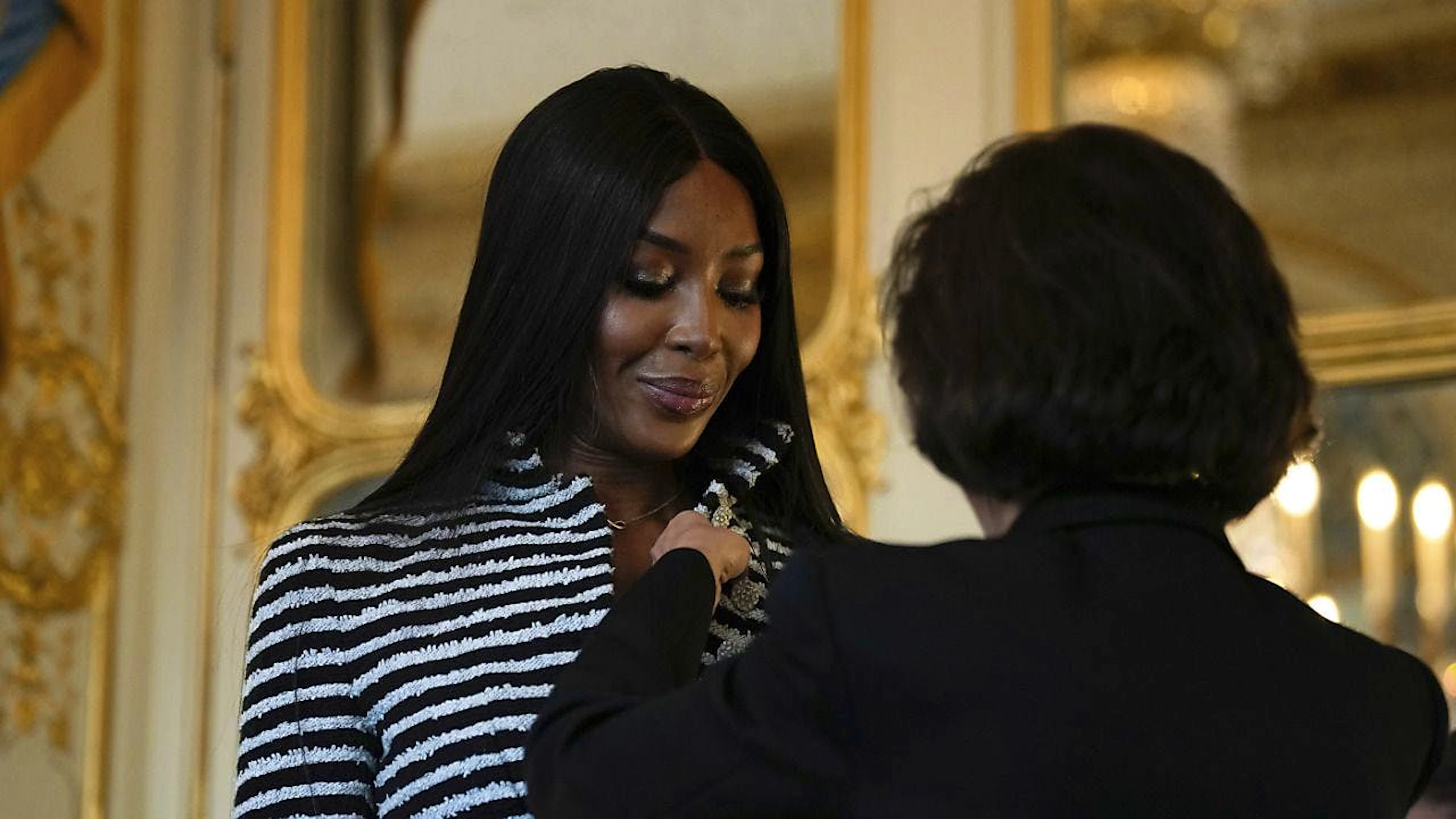 Naomi Campbell sanctionnée pour gestion irrégulière
