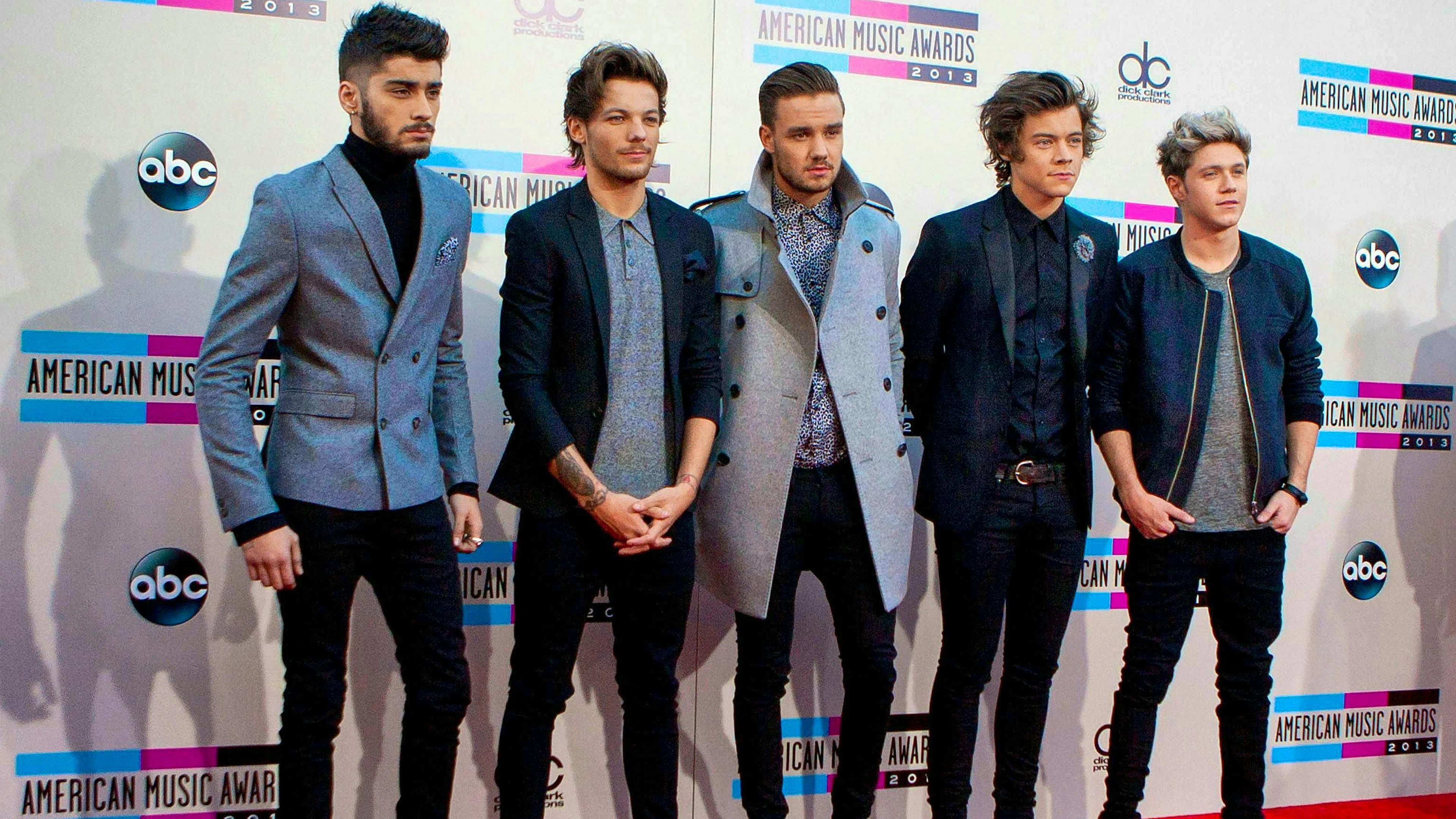 Former One Direction member dies in fall from hotel balcony