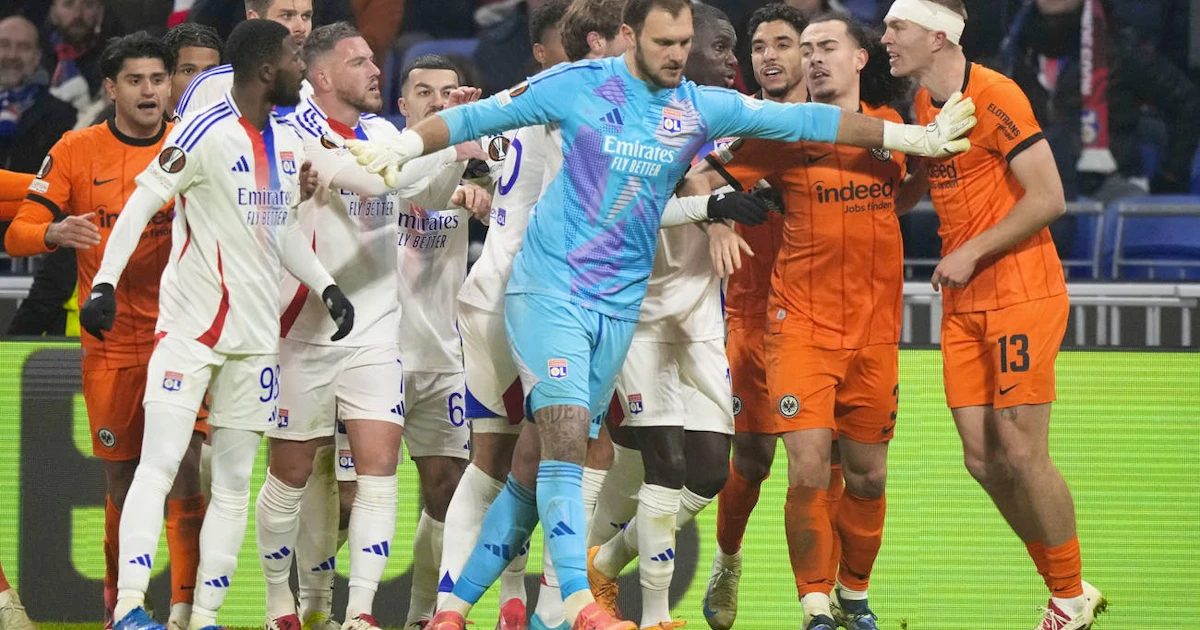 Lyon et Francfort assurent le spectacle