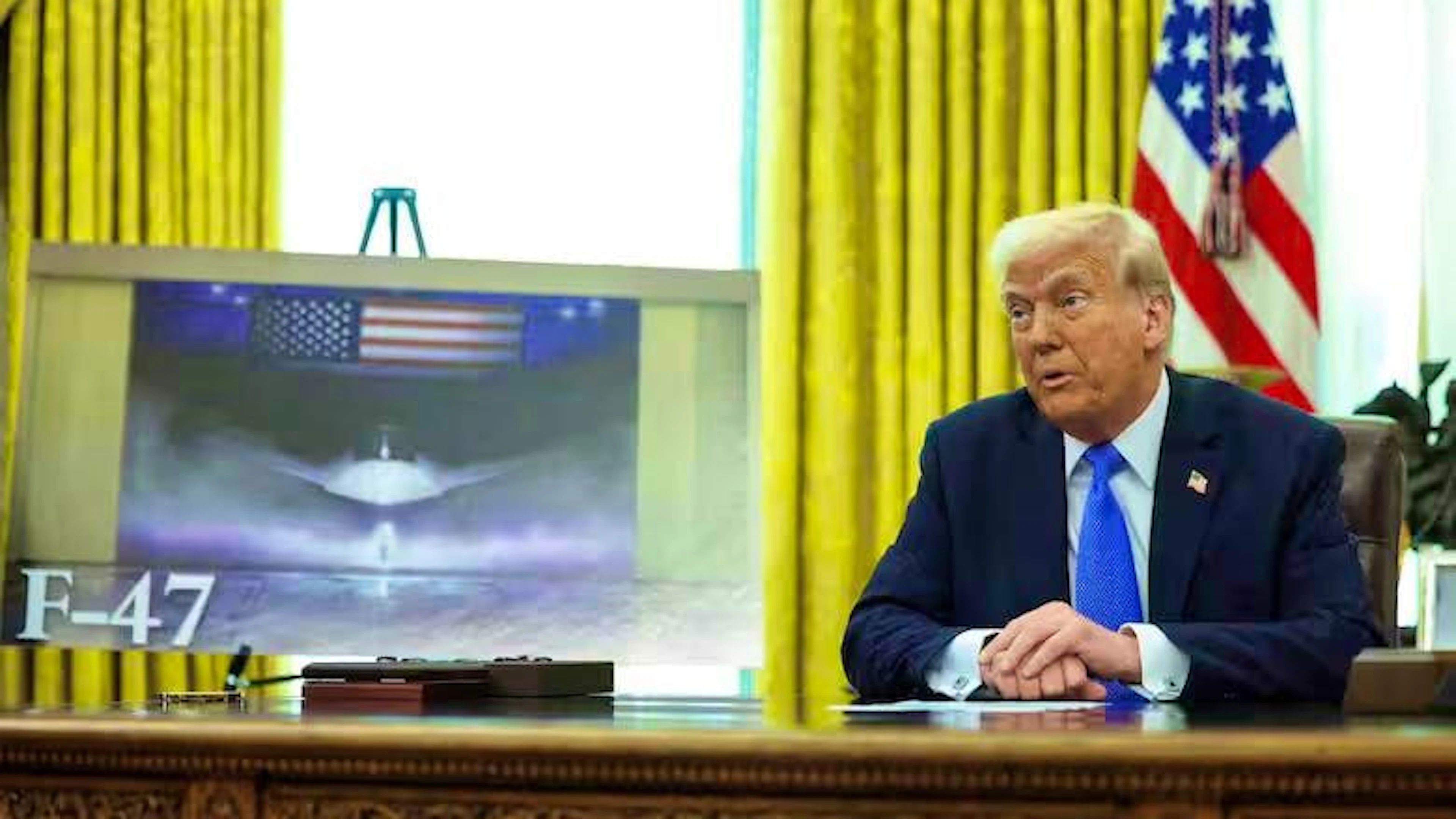 Trump awards Boeing the contract for the fighter jet of the future