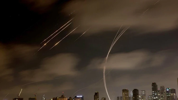 Tsahal annonce avoir intercepté «projectile houthi» tiré vers Israël ...