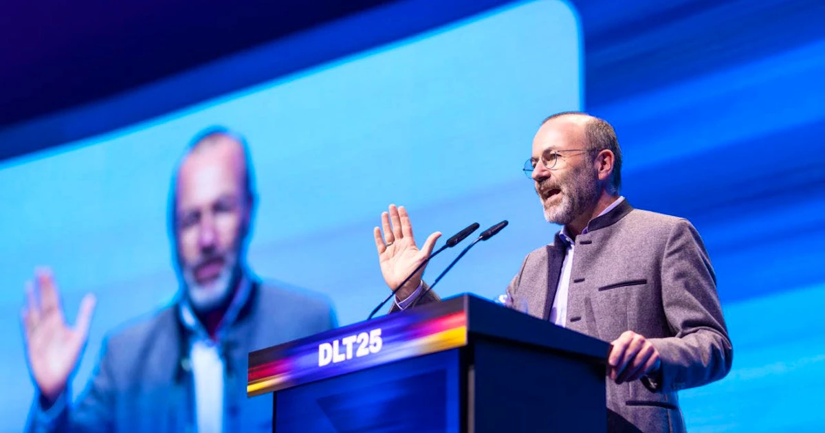 Interne Chats belegen Kooperation von Webers EVP mit Rechten