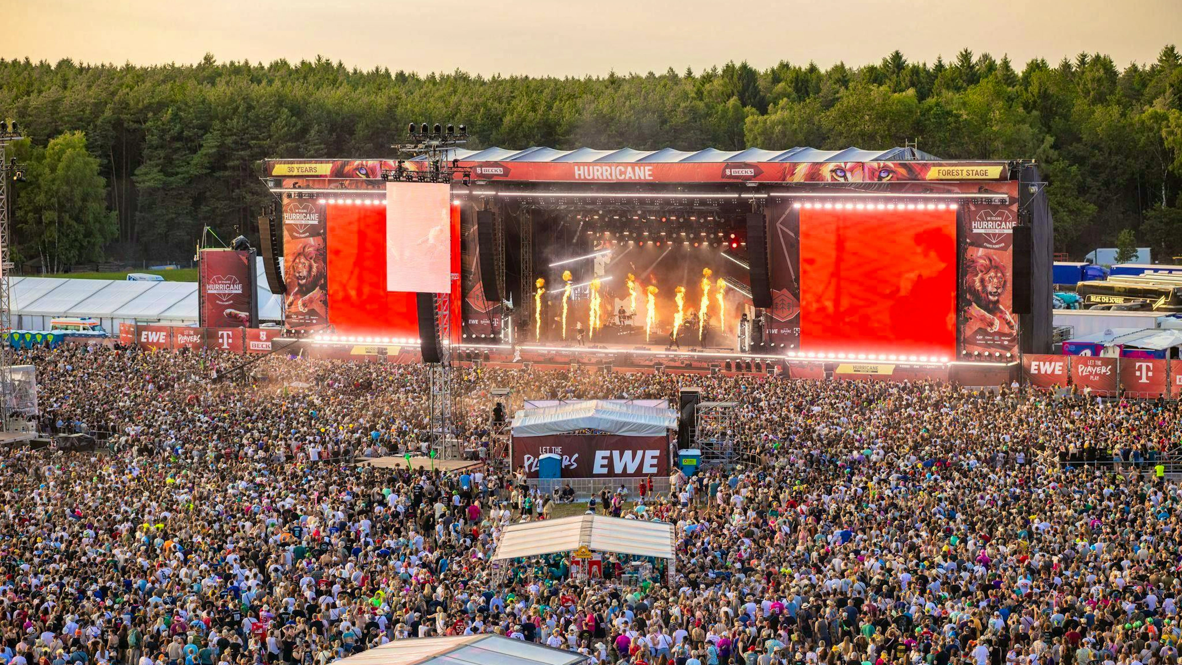 41-Year-Old Woman Dies at Hurricane Festival Following Medical Emergency